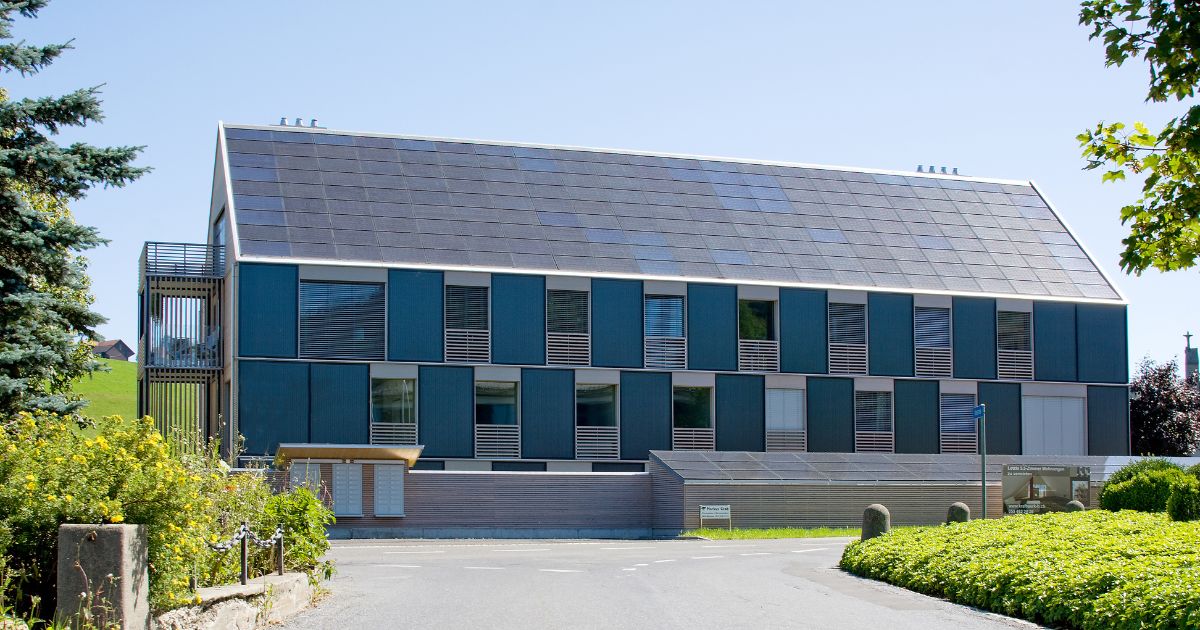 Zonnepanelen Gevelbekleding: Info, Aandachtspunten & Werking